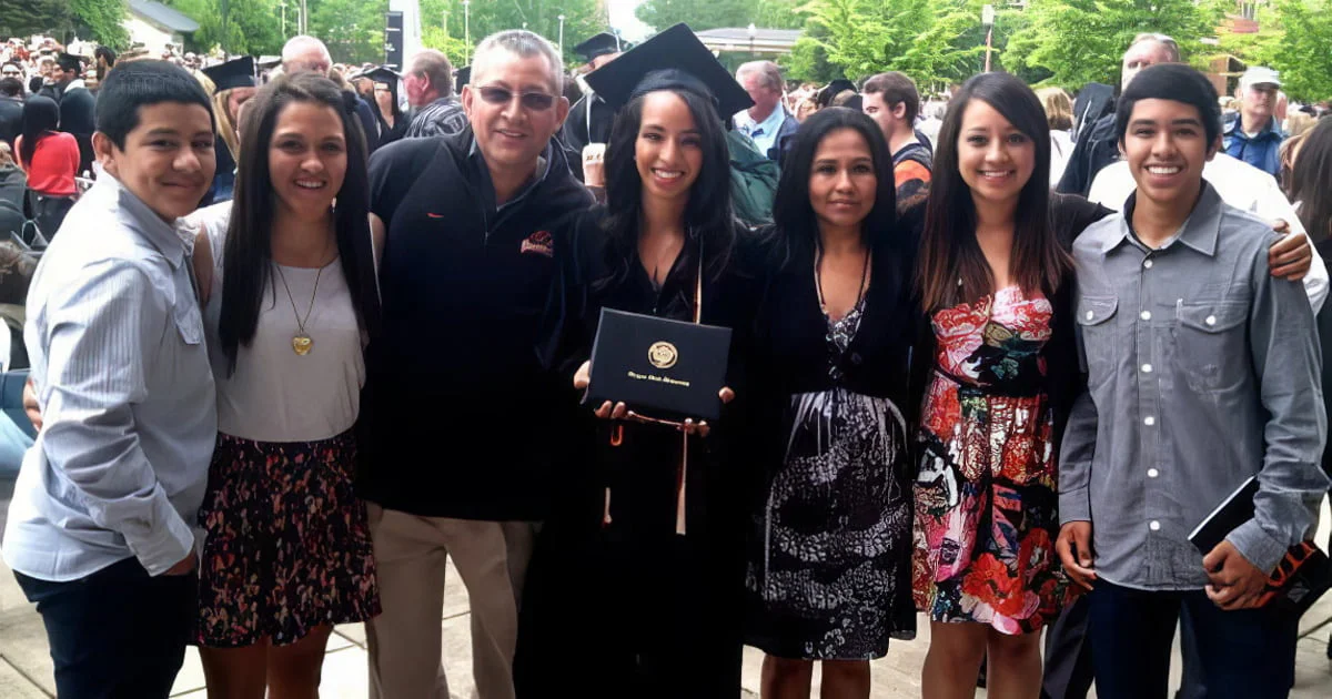 An HDFS degree propels alumna to a national teaching award | College of ...